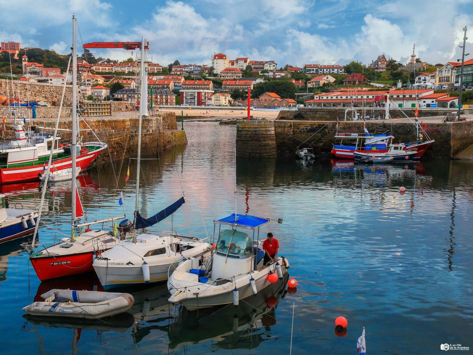 12 lugares que ver en COMILLAS, la villa modernista de Cantabria ️